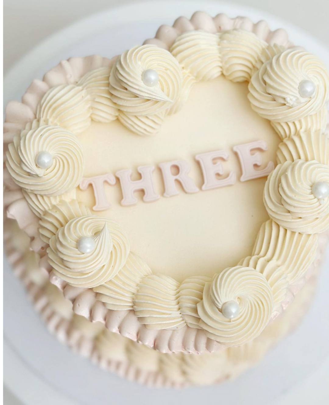 Vintage Heart Cake – The Cake Co